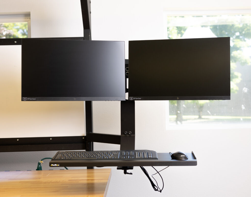 HD Dual Monitor Workstation - Dectron USA